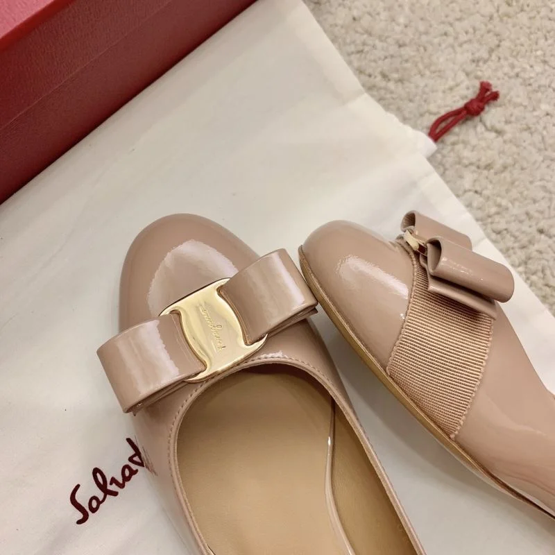 Mirror quality Ferragamo Shoes