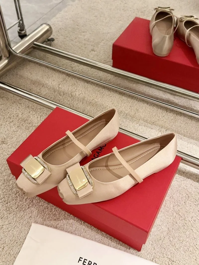 Exact replica Ferragamo Shoes