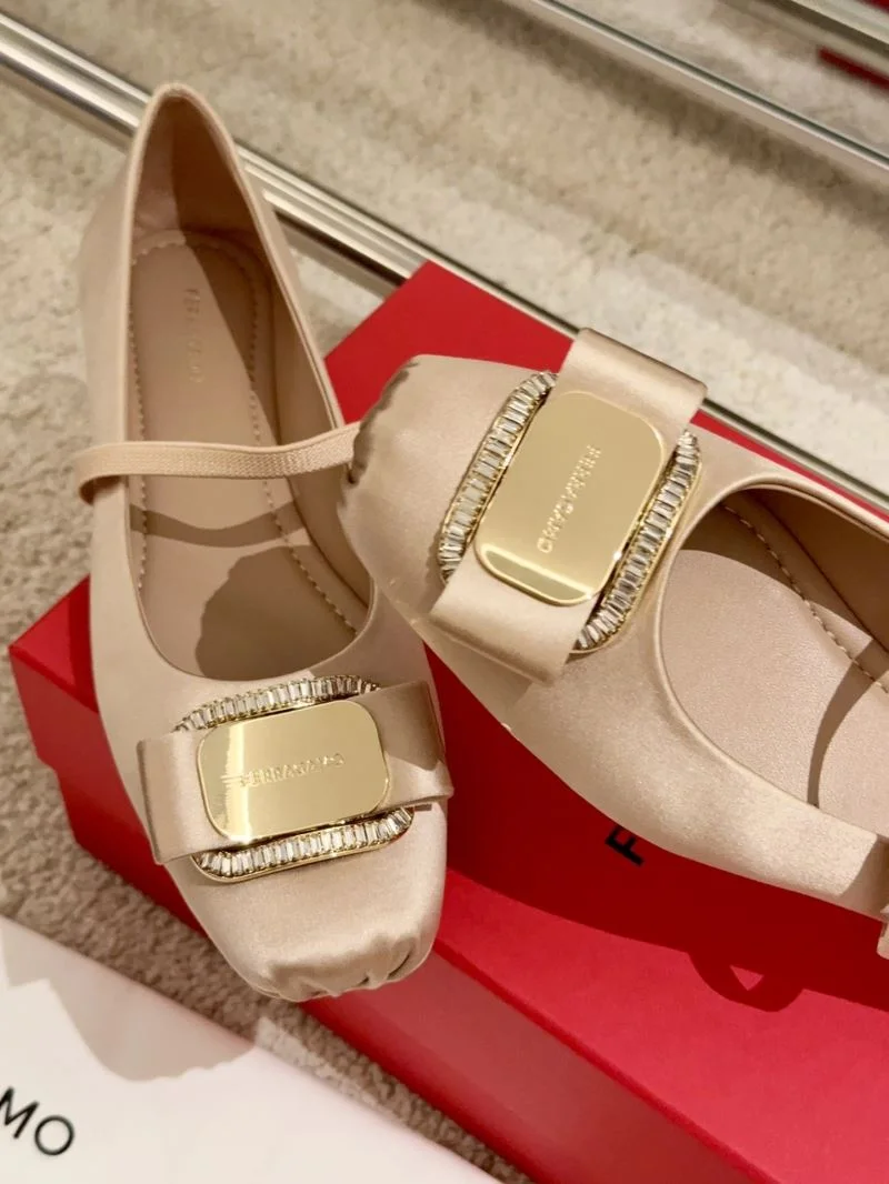 Exact replica Ferragamo Shoes