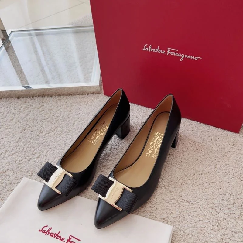 Top mirror Ferragamo Shoes