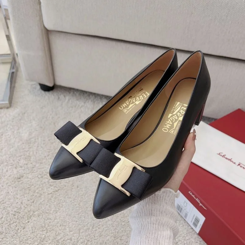 Top mirror Ferragamo Shoes
