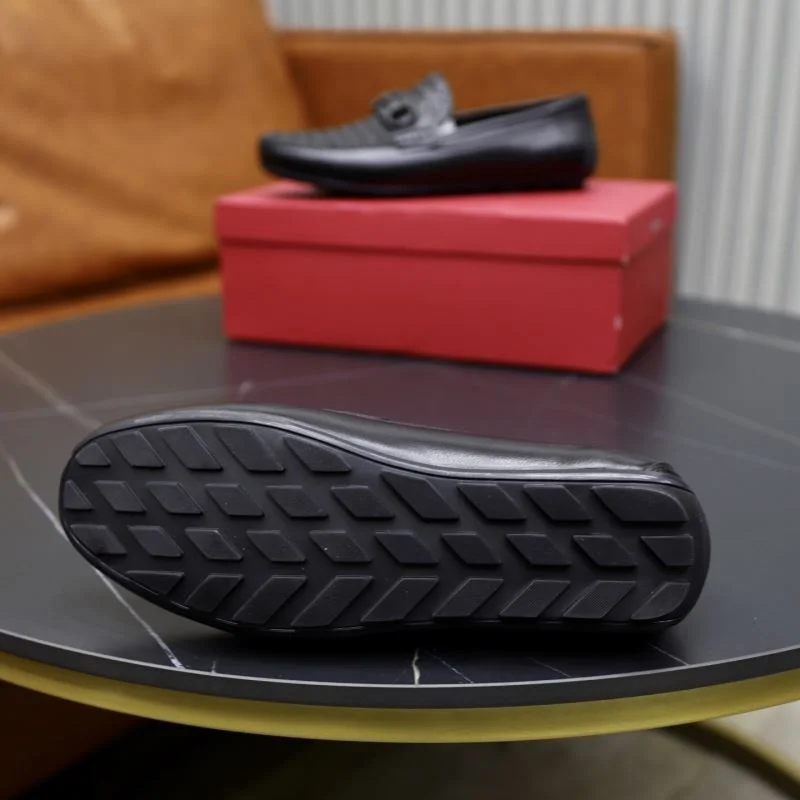 Accurate model Ferragamo Shoes