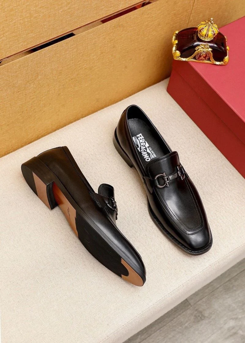 Accurate model Ferragamo Shoes