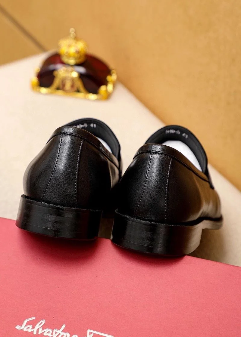 Accurate model Ferragamo Shoes