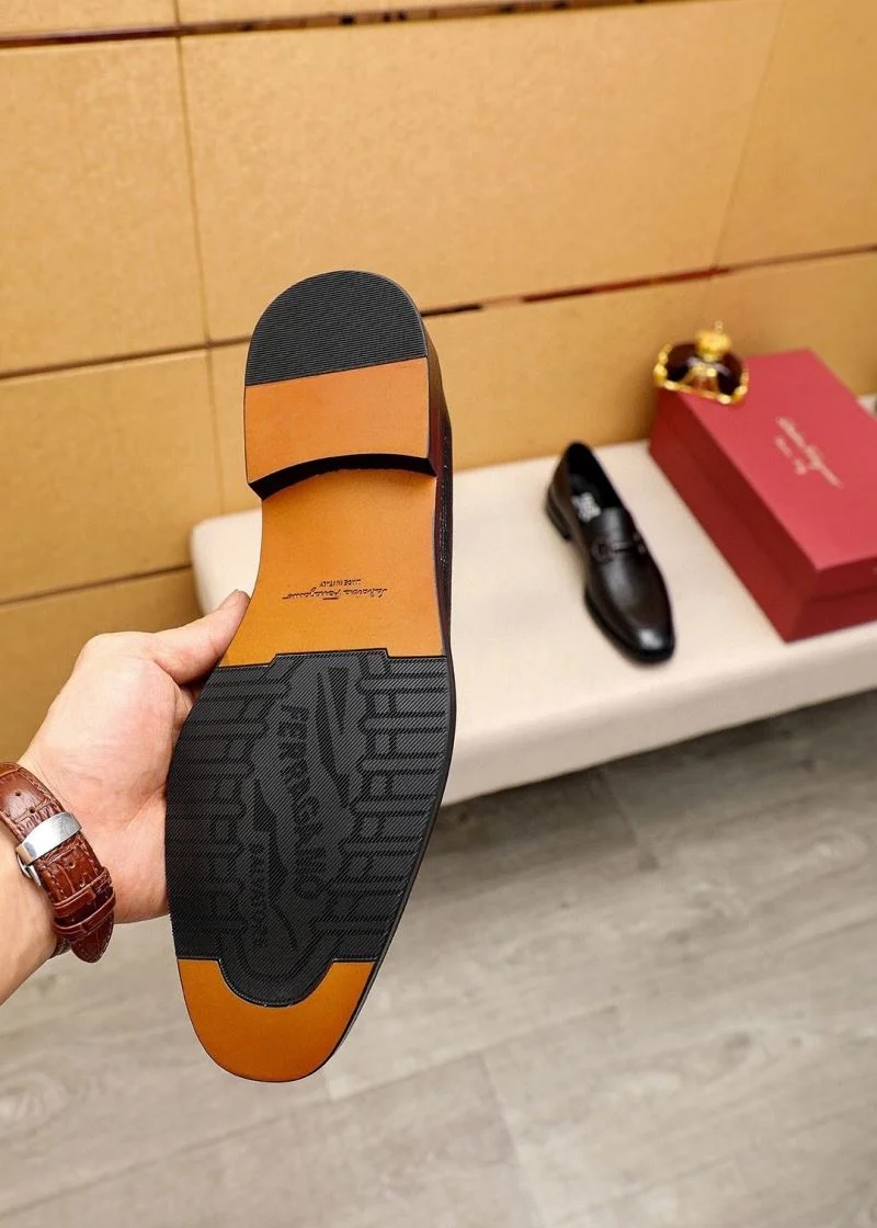 Accurate model Ferragamo Shoes
