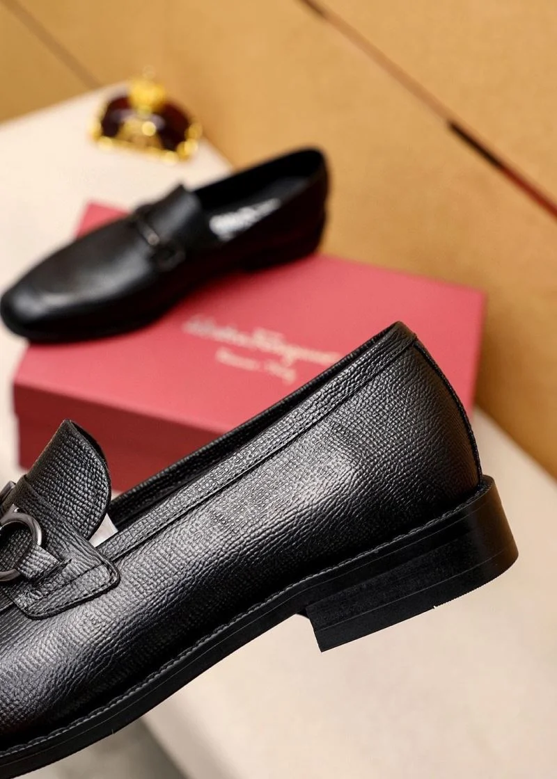 Accurate model Ferragamo Shoes