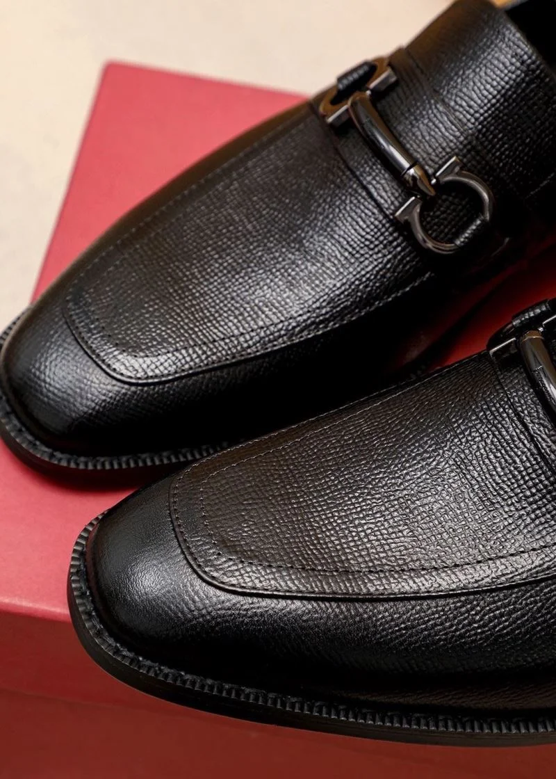 Accurate model Ferragamo Shoes