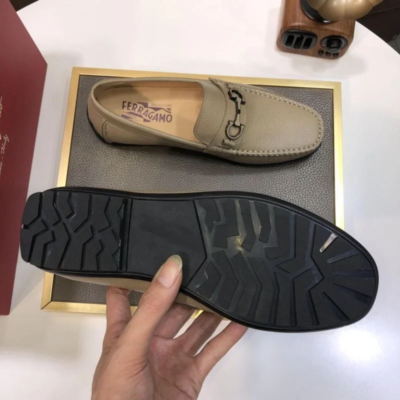 Top mirror Ferragamo Shoes