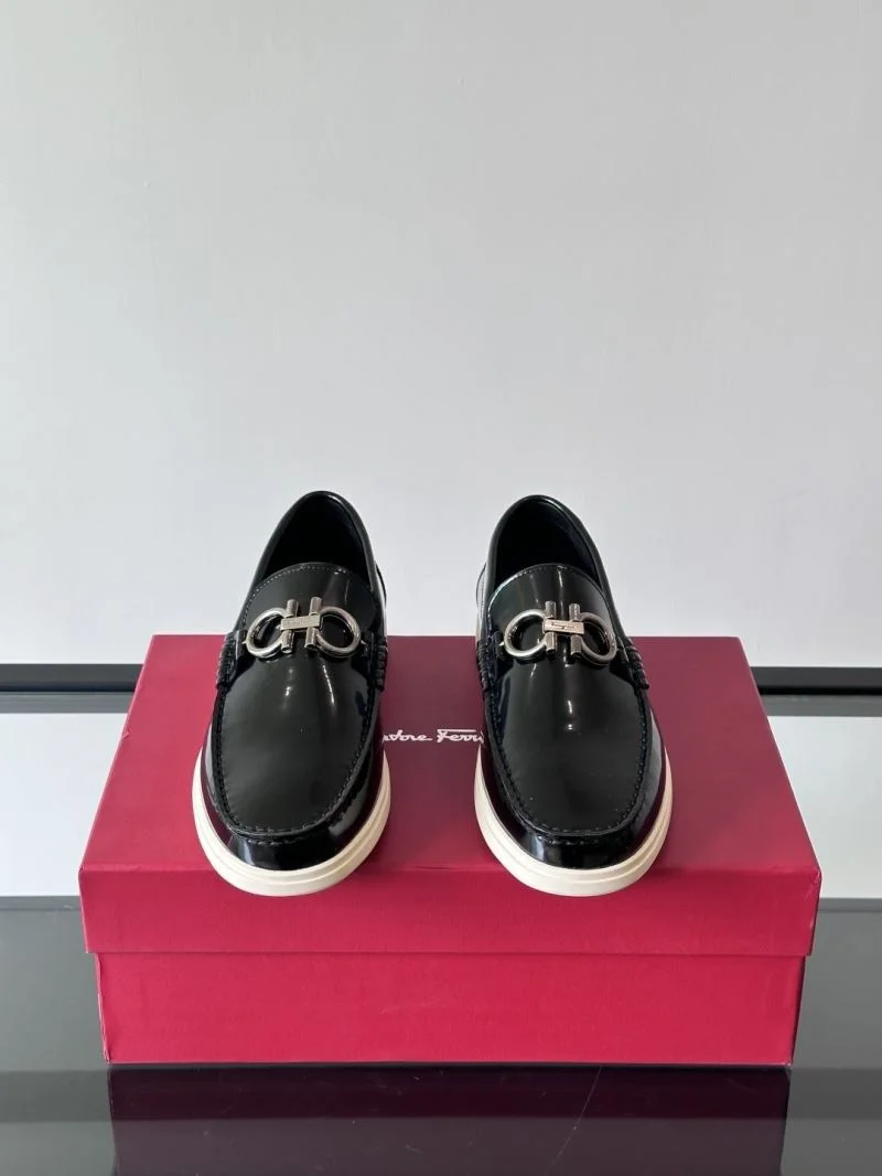 Exact replica Ferragamo Shoes