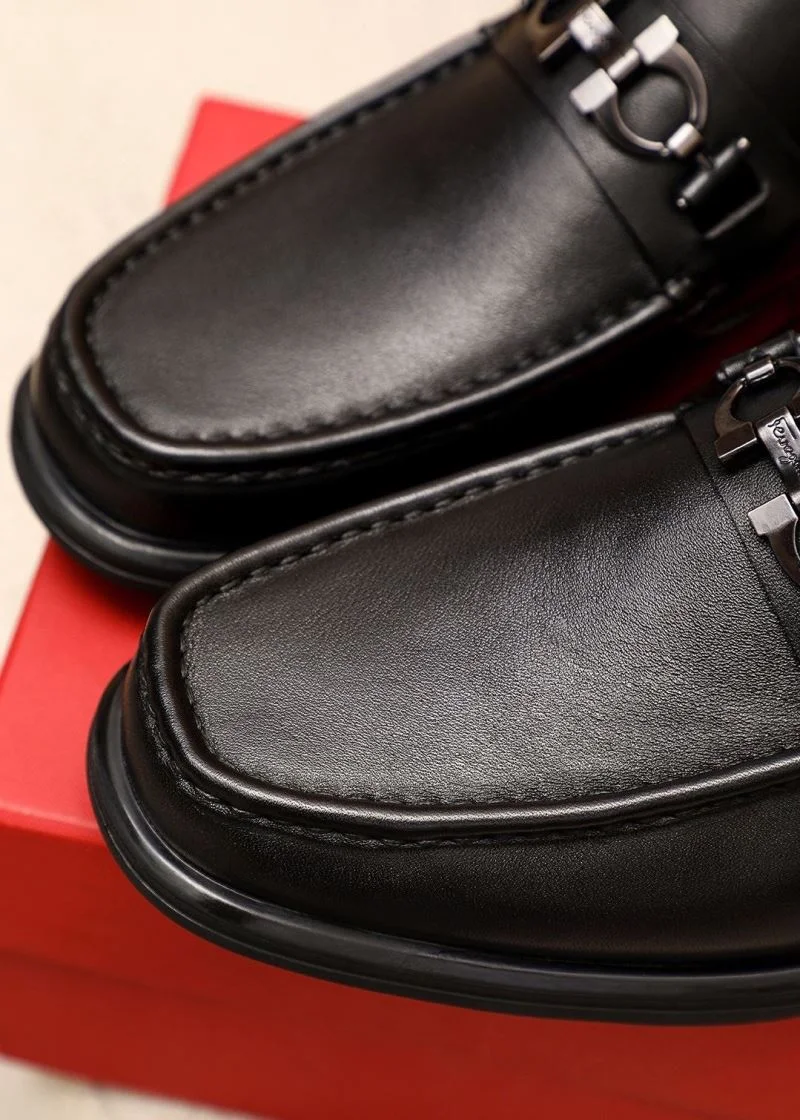 Accurate model Ferragamo Shoes