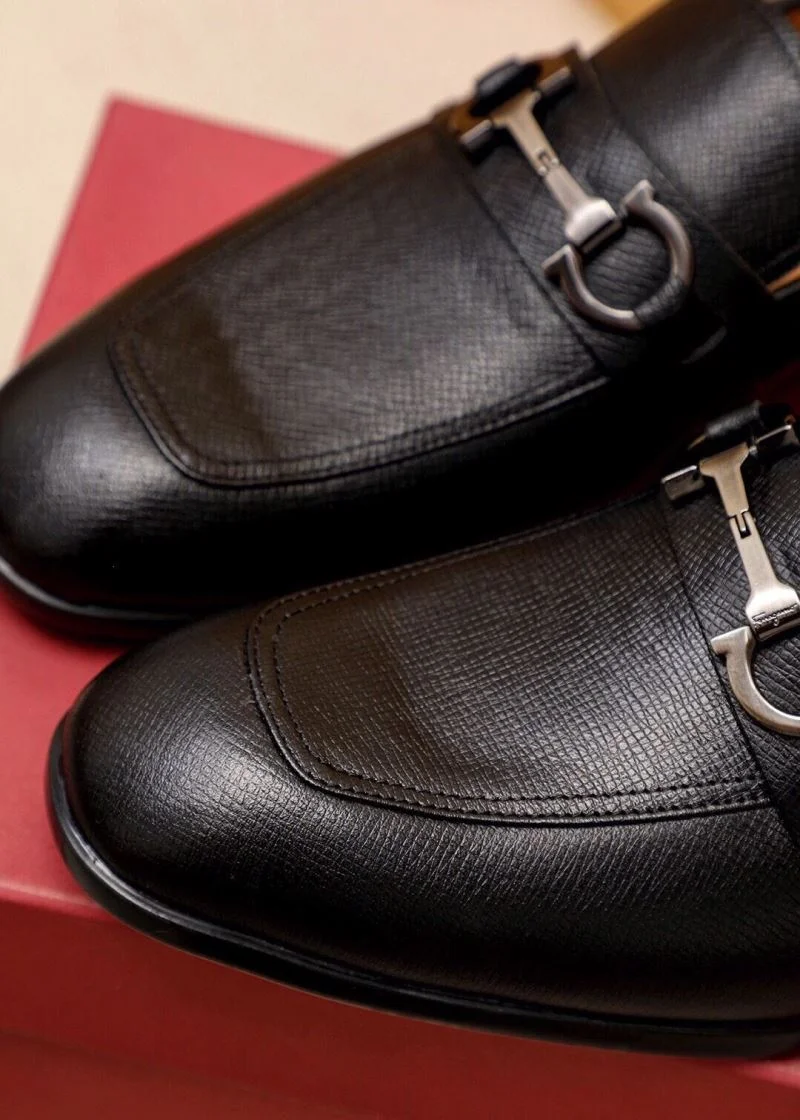Exact replica Ferragamo Shoes