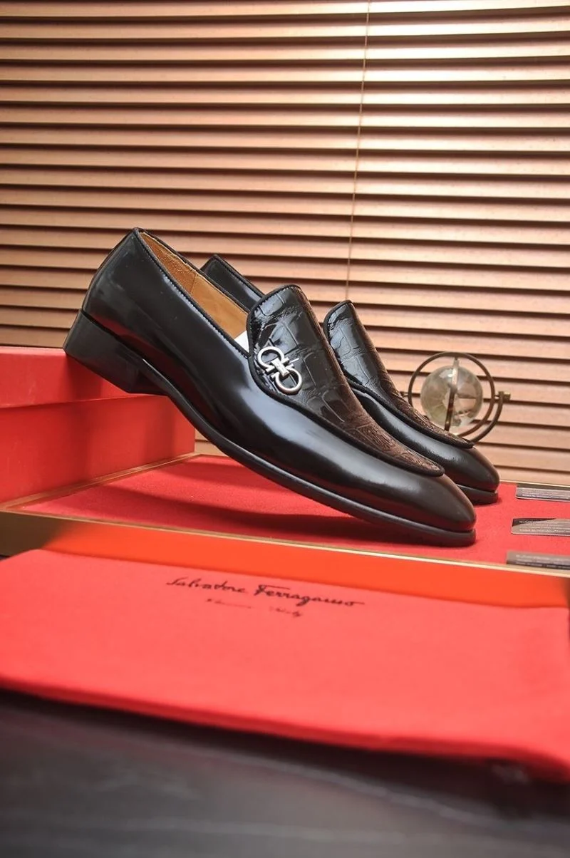 Exact replica Ferragamo Shoes