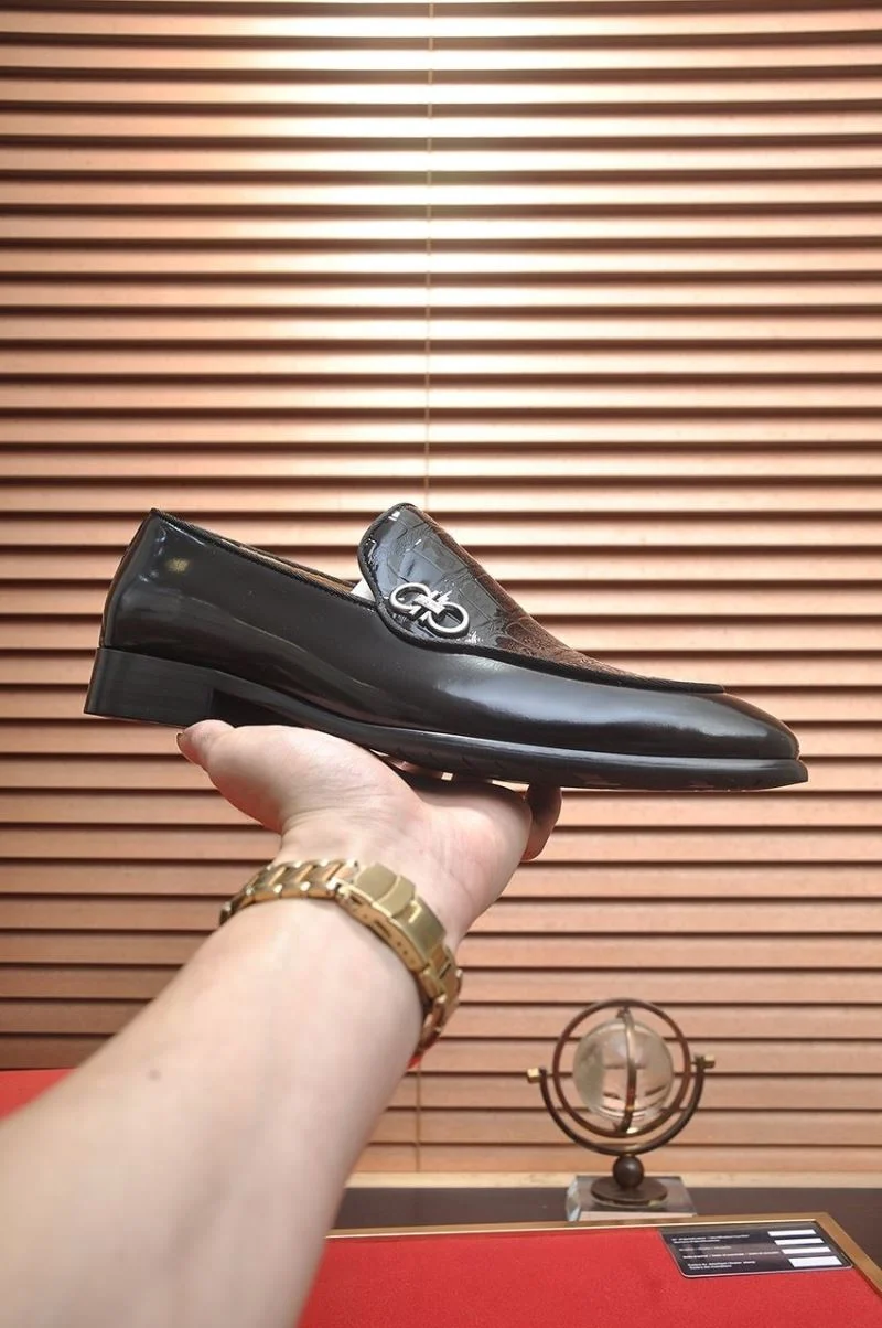 Exact replica Ferragamo Shoes