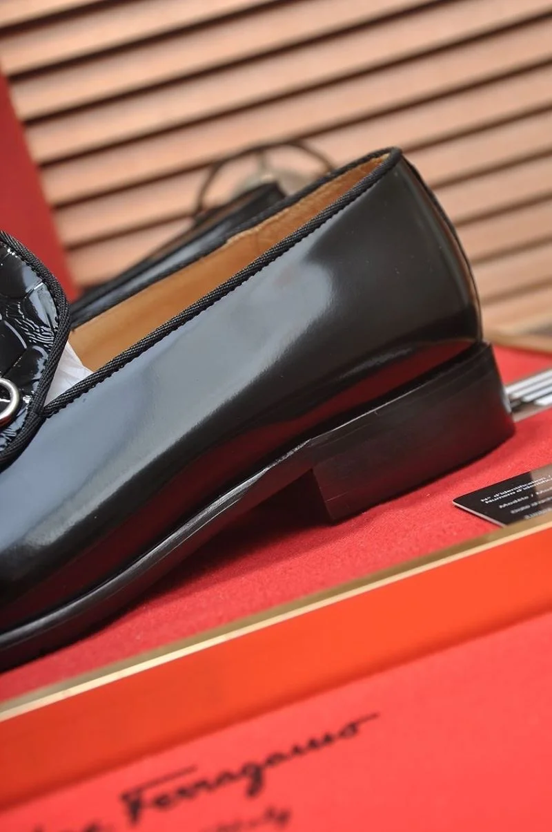 Exact replica Ferragamo Shoes