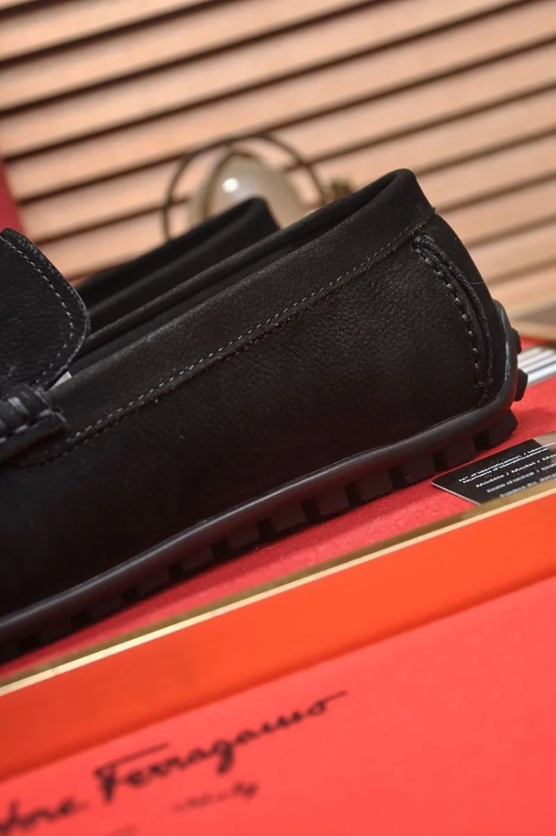 Accurate model Ferragamo Shoes