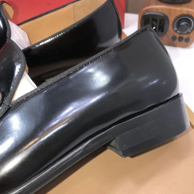 Low-cost Ferragamo Shoes