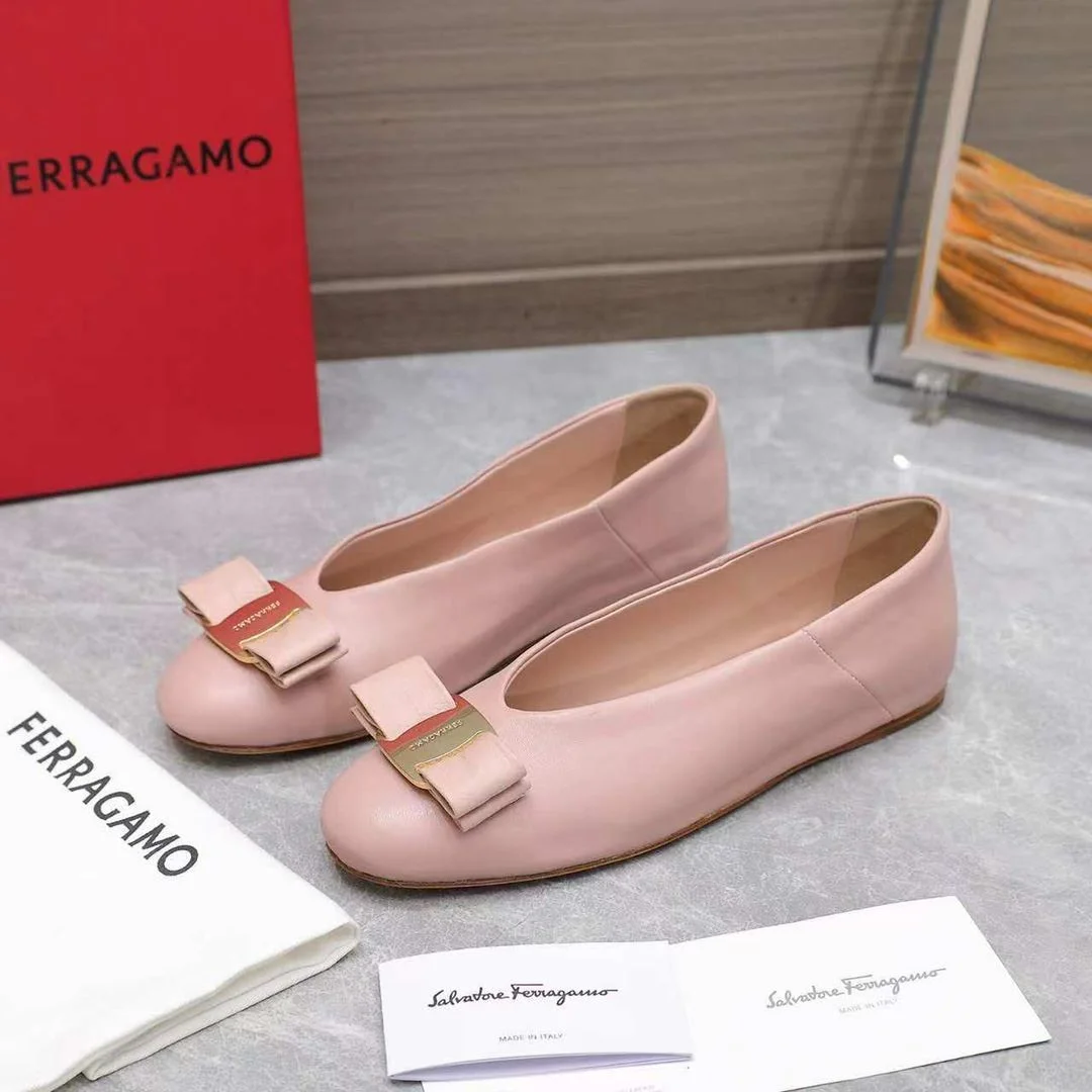 Top match Ferragamo Shoes