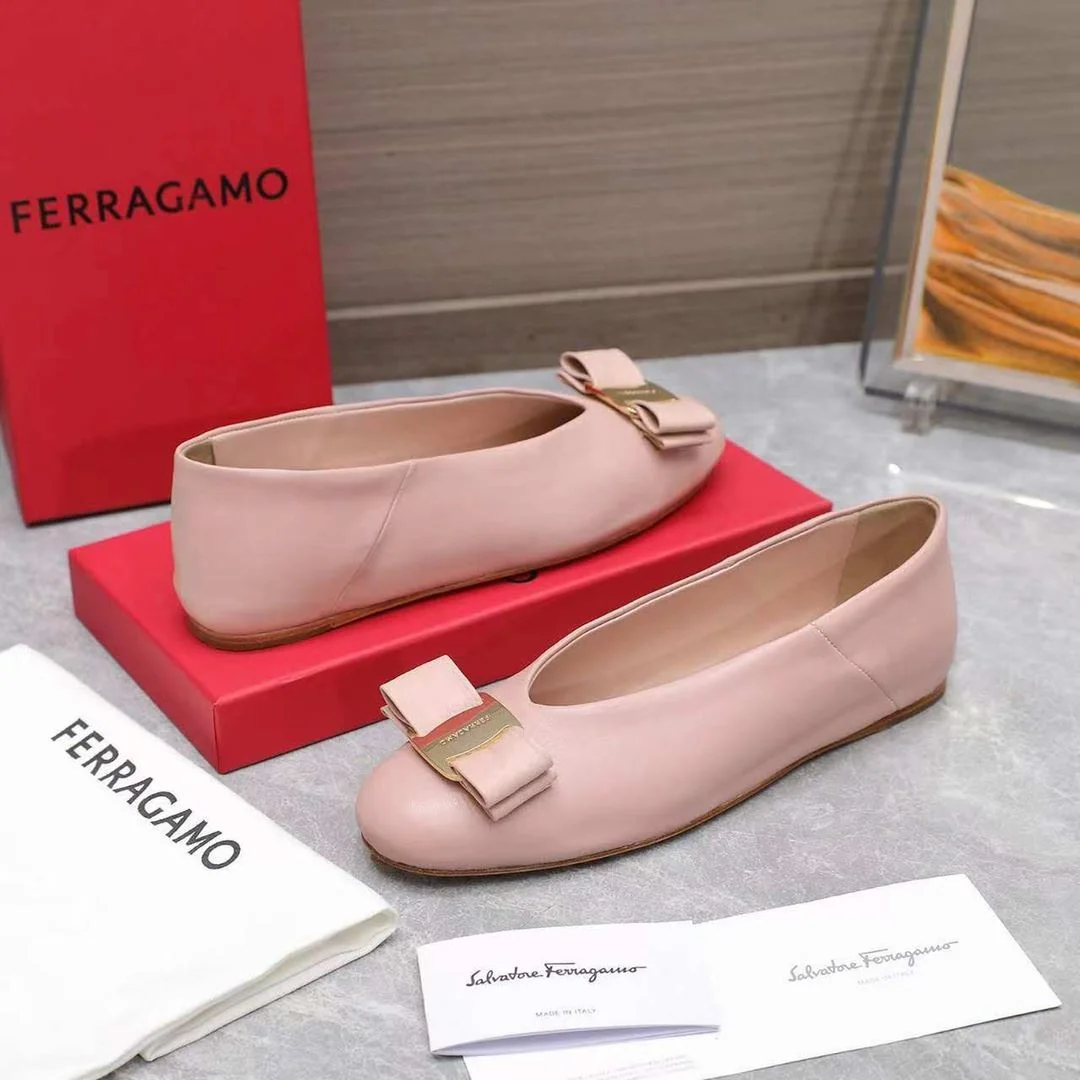Top match Ferragamo Shoes