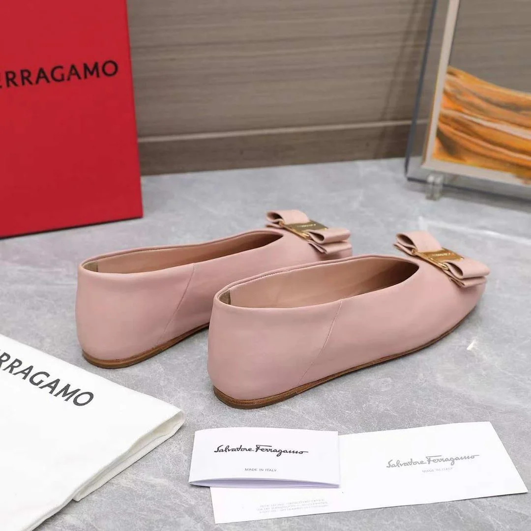 Top match Ferragamo Shoes