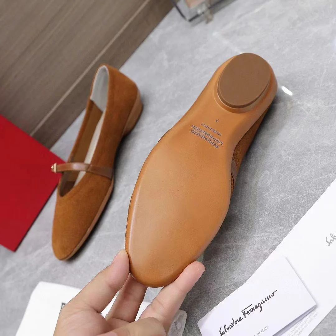 Exact replica Ferragamo Shoes