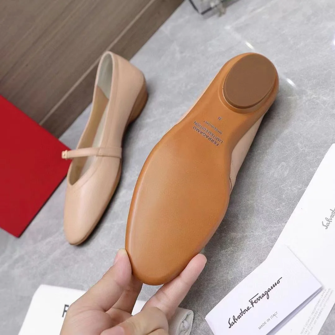 High fidelity Ferragamo Shoes