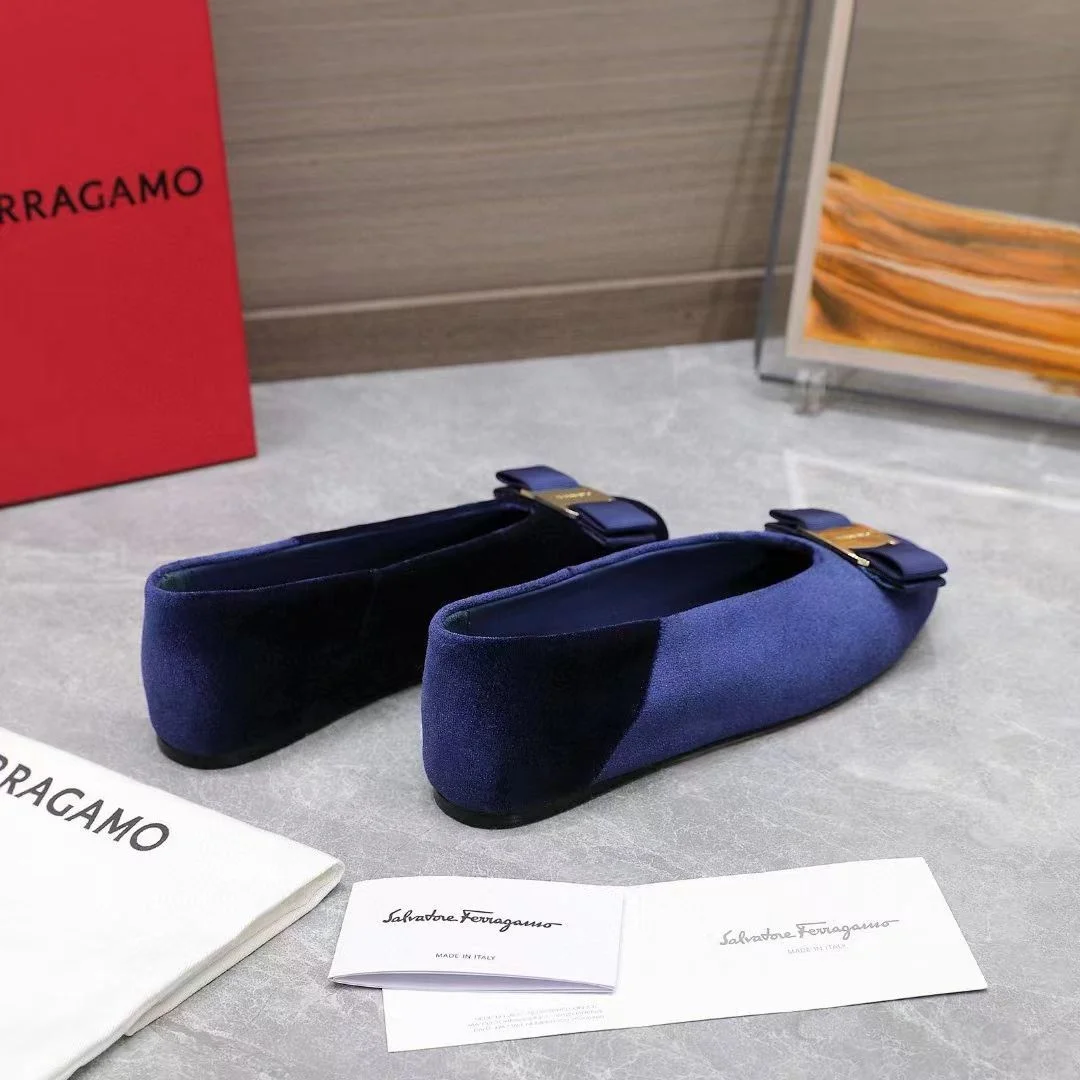 Top mirror Ferragamo Shoes
