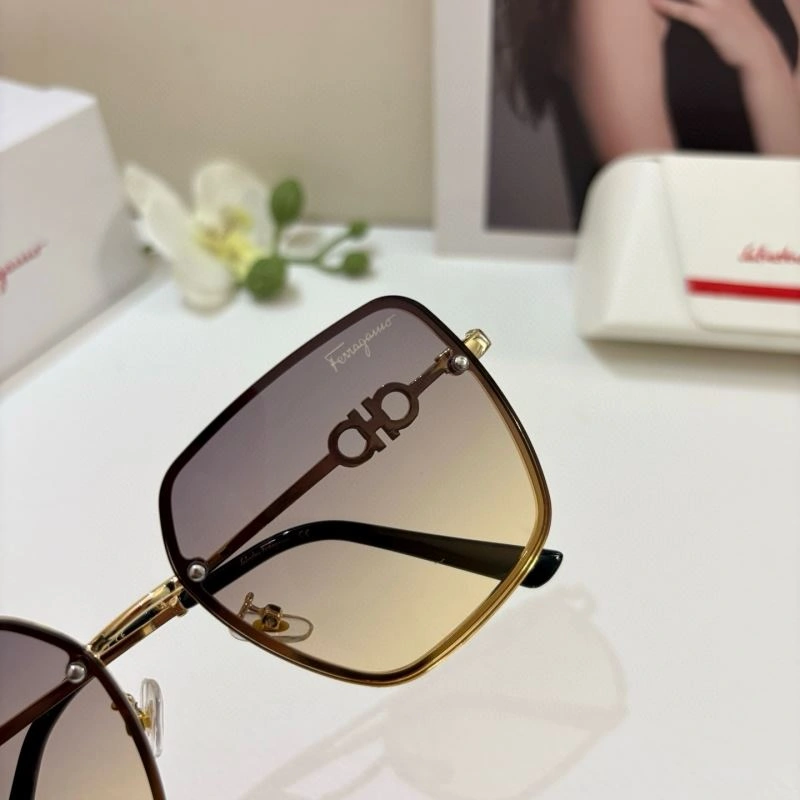 Perfect replica Ferragamo Sunglasses