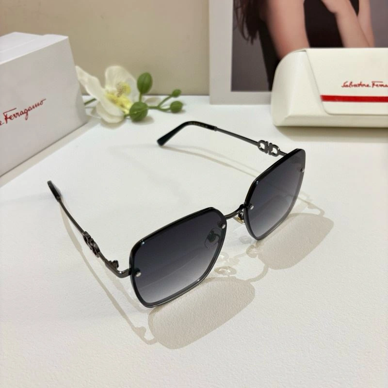 1:1 copy Ferragamo Sunglasses