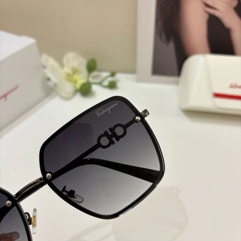 1:1 copy Ferragamo Sunglasses