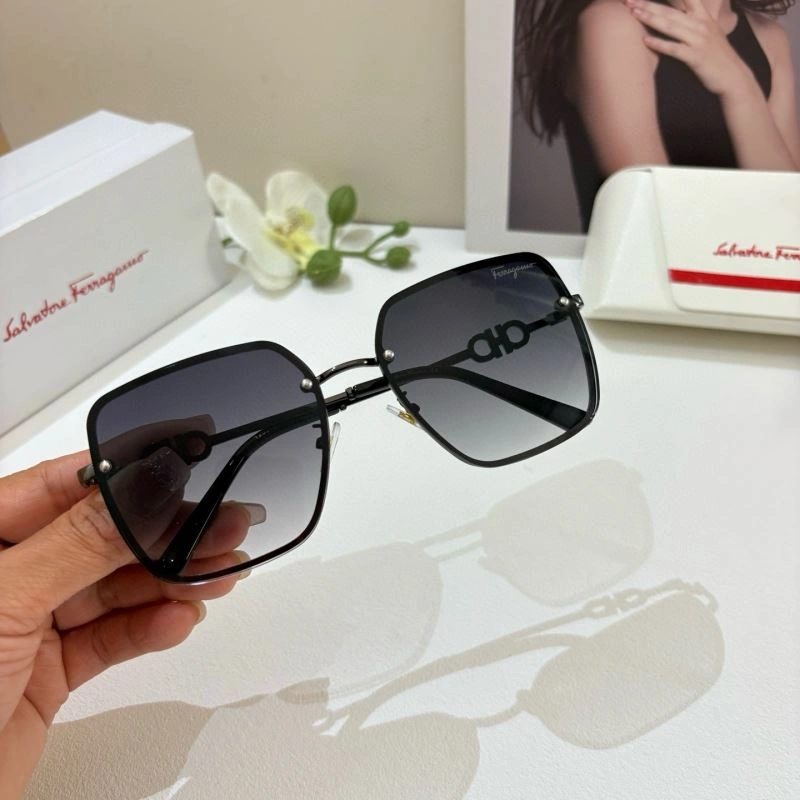 1:1 copy Ferragamo Sunglasses