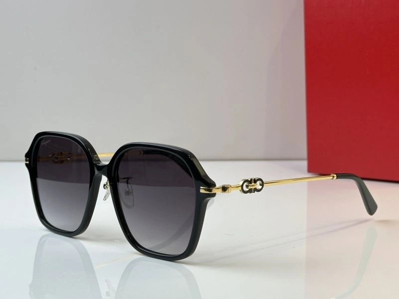Top mirror Ferragamo Sunglasses