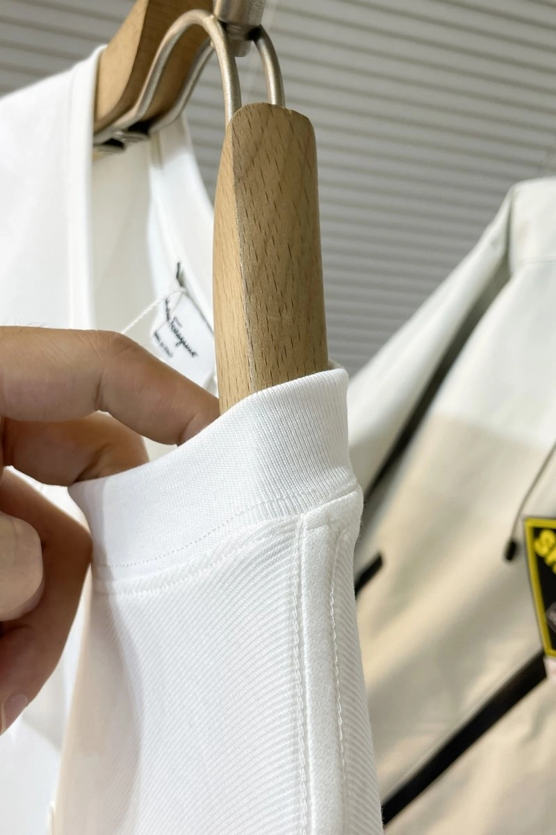 Reasonably priced Ferragamo T-Shirts