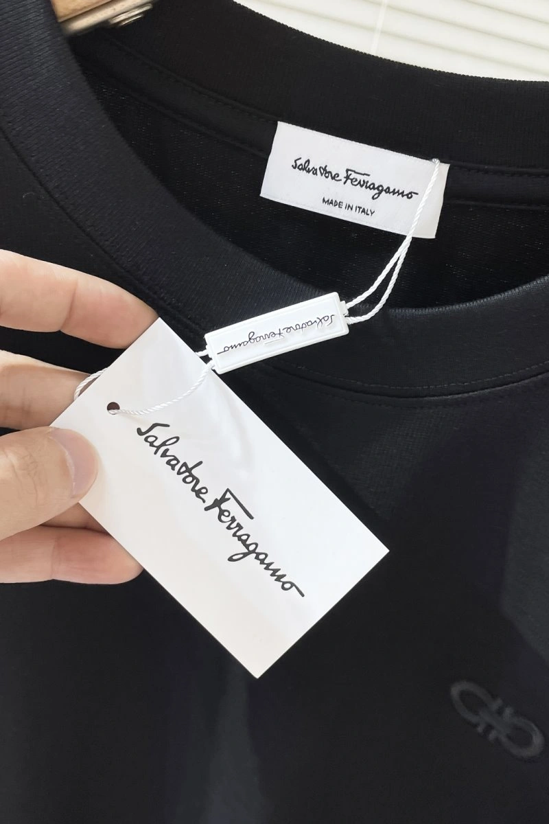 Inexpensive Ferragamo T-Shirts