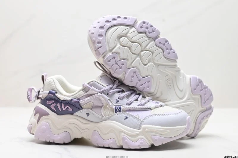 Low-cost Fila Shoes