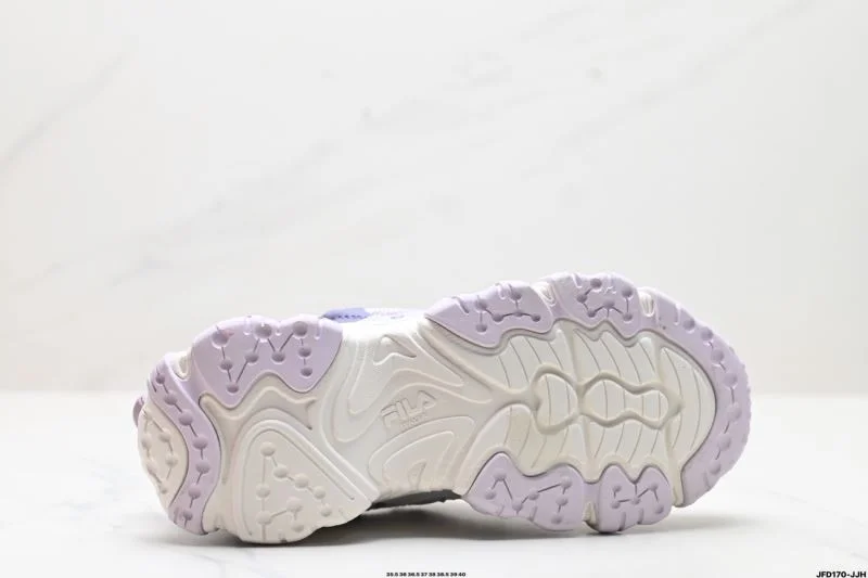 Low-cost Fila Shoes