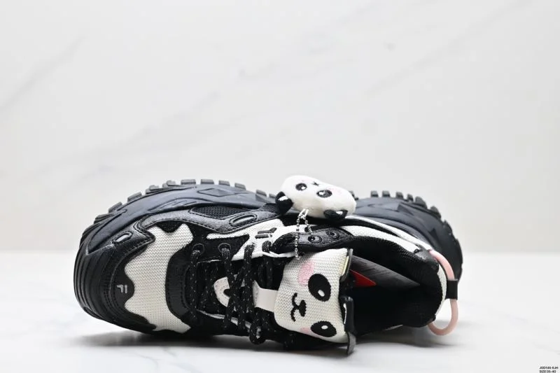 Top match Fila Shoes