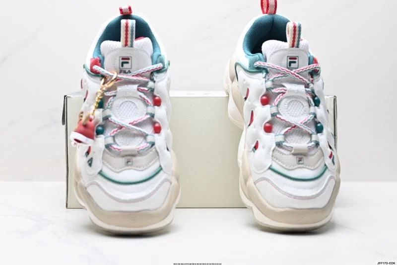 Low-cost Fila Shoes