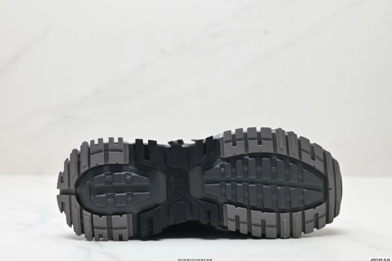Cut-rate Fila Shoes