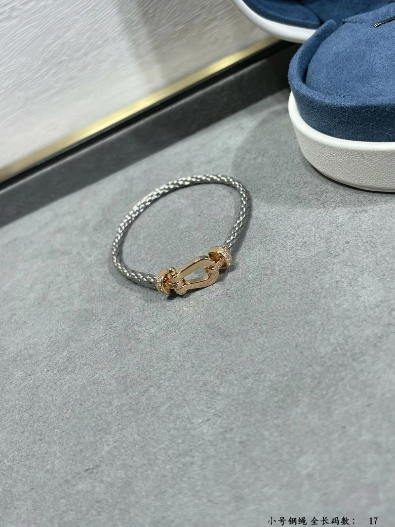 Accurate model Fred Bracelets