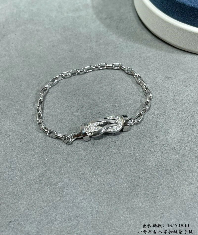 Accurate model Fred Bracelets