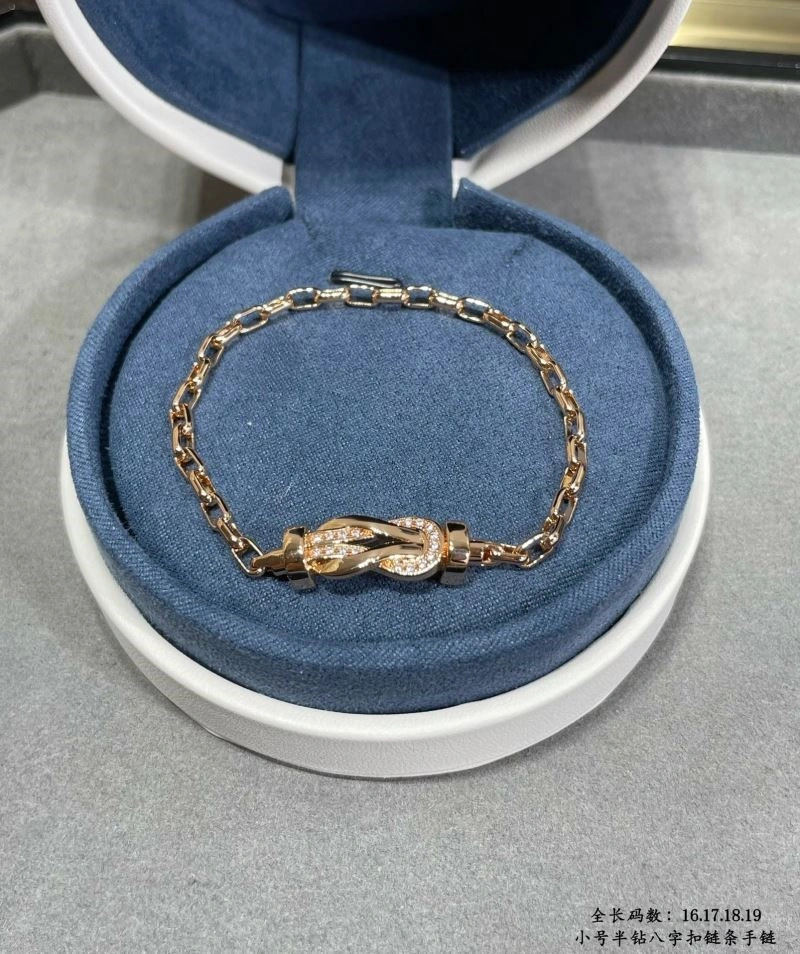 Accurate model Fred Bracelets