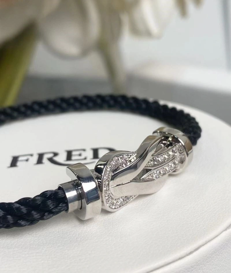 Accurate model Fred Bracelets