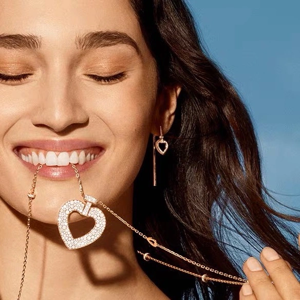 Indistinguishable Fred Earrings