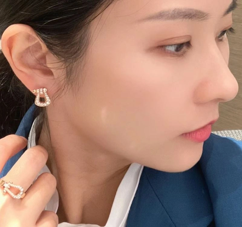 Economical Fred Earrings