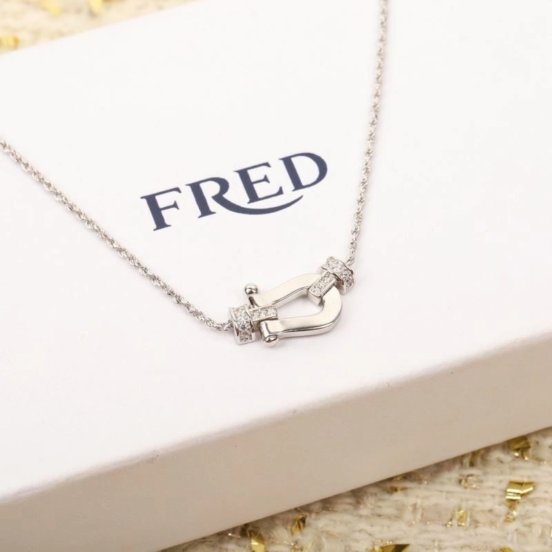 Indistinguishable Fred Necklaces