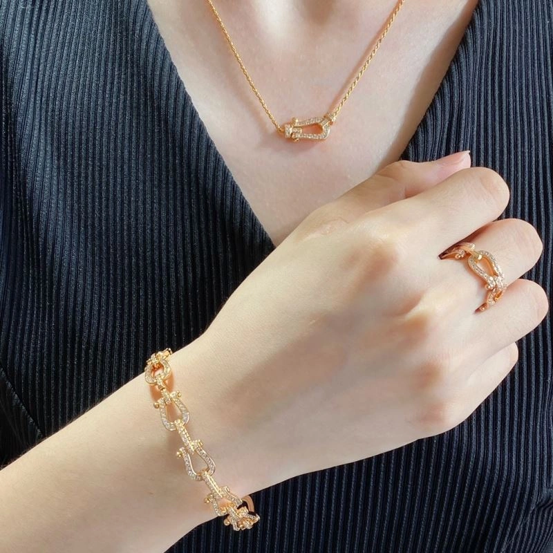 Exact replica Fred Rings