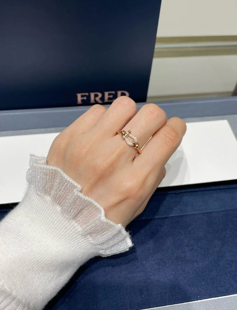 Exact replica Fred Rings