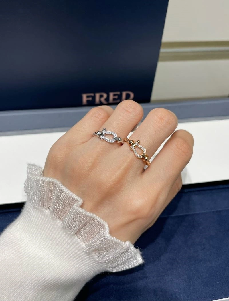 Exact replica Fred Rings