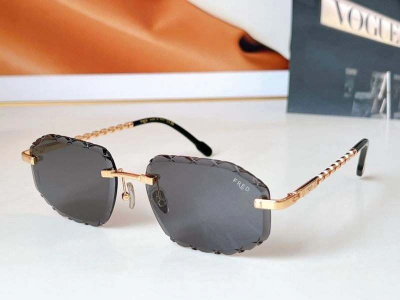 Low-cost Fred Sunglasses