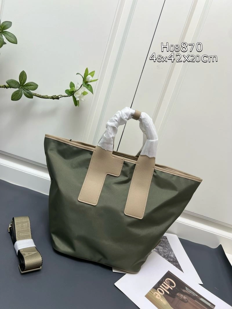 Accurate model Furla Shopping Bags